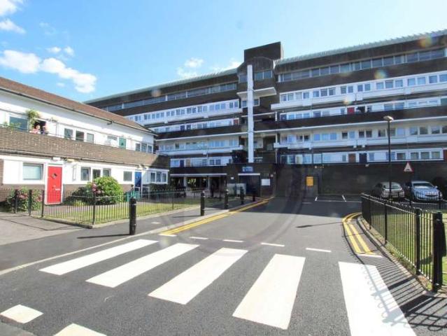 2 Bedroom Flat
