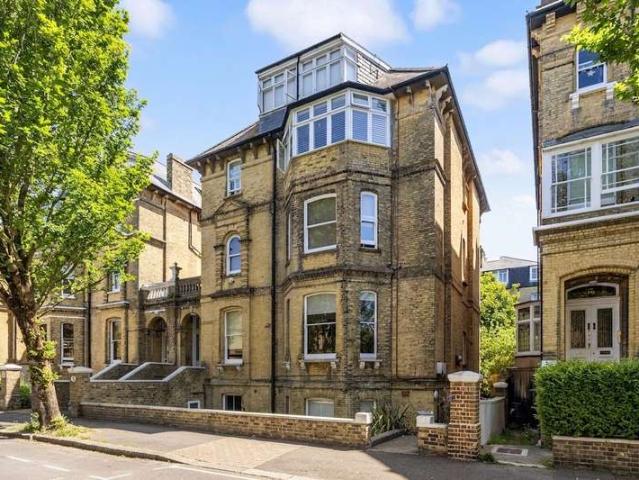 2 Bedroom Flat