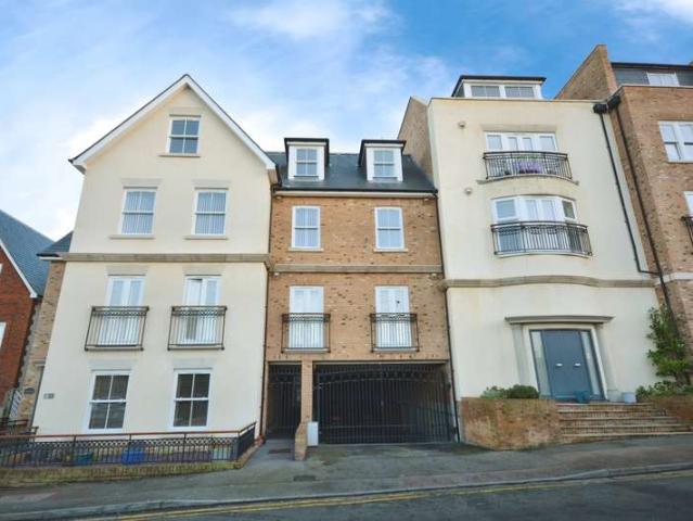 2 Bedroom Flat