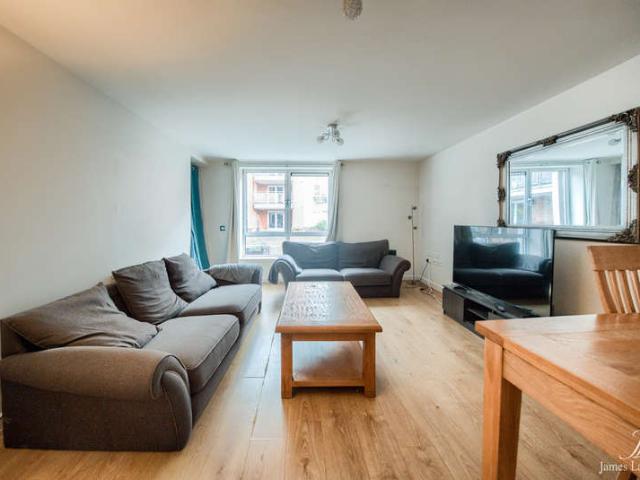 2 Bedroom Flat