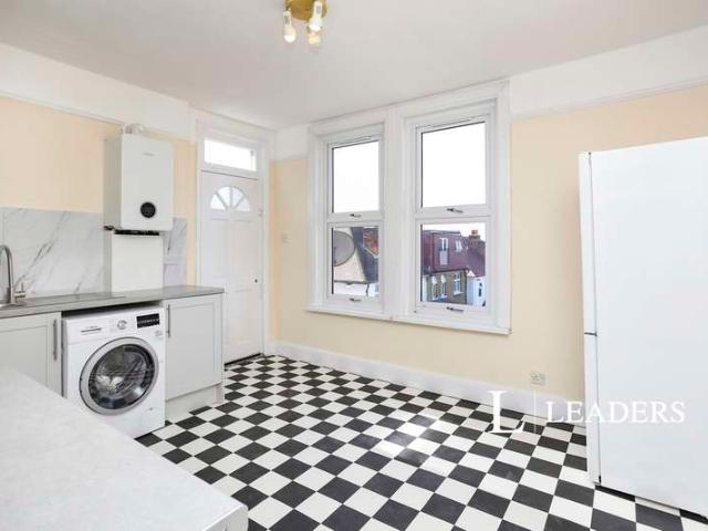 2 Bedroom Flat