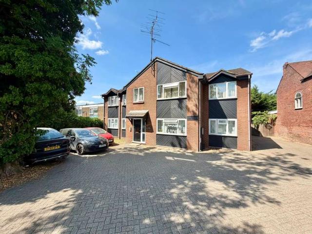 2 Bedroom Flat