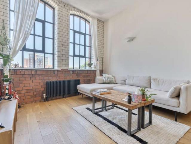 2 Bedroom Flat