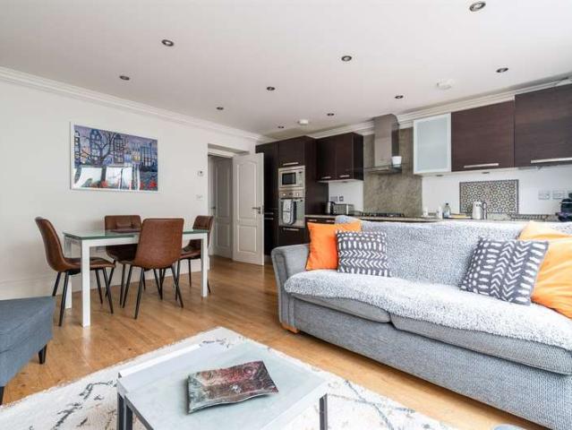 2 Bedroom Flat