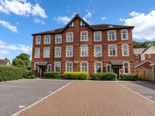 2 Bedroom Flat