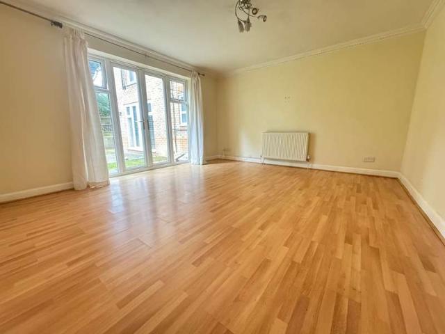 2 Bedroom Flat