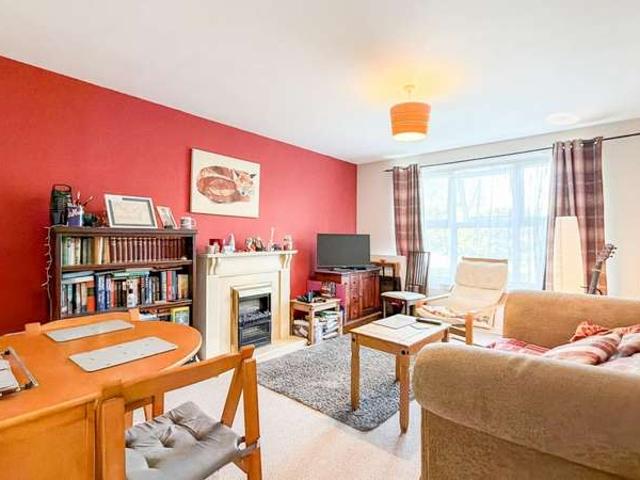 2 Bedroom Flat