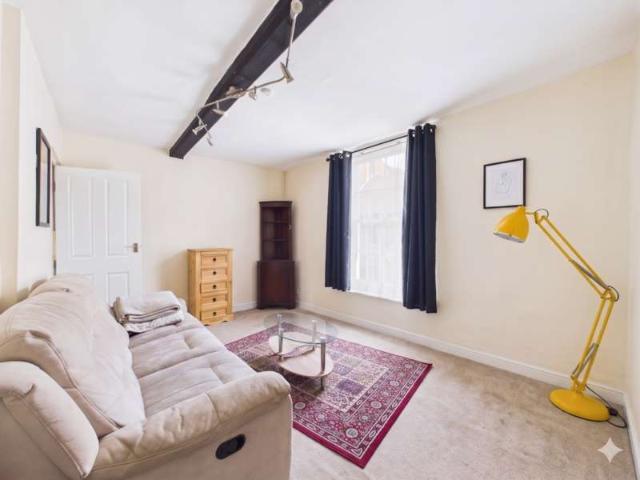 2 Bedroom Flat
