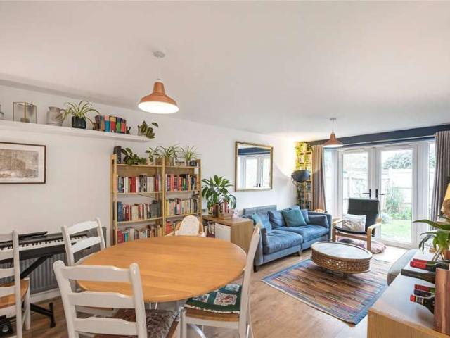 2 Bedroom Flat