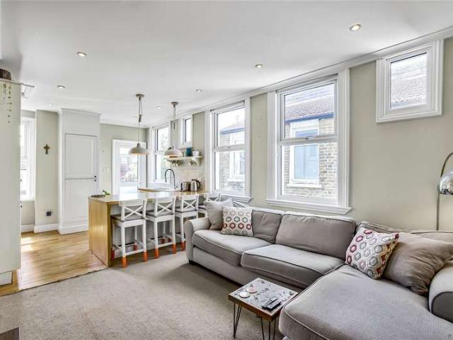 2 Bedroom Flat