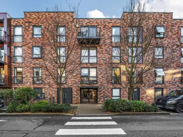 2 Bedroom Flat