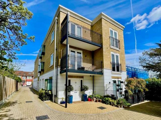 2 Bedroom Flat