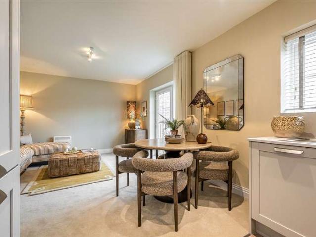 2 Bedroom Flat