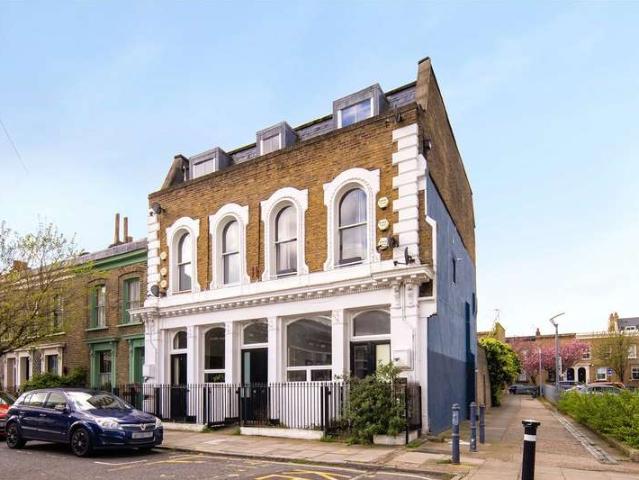 2 Bedroom Flat