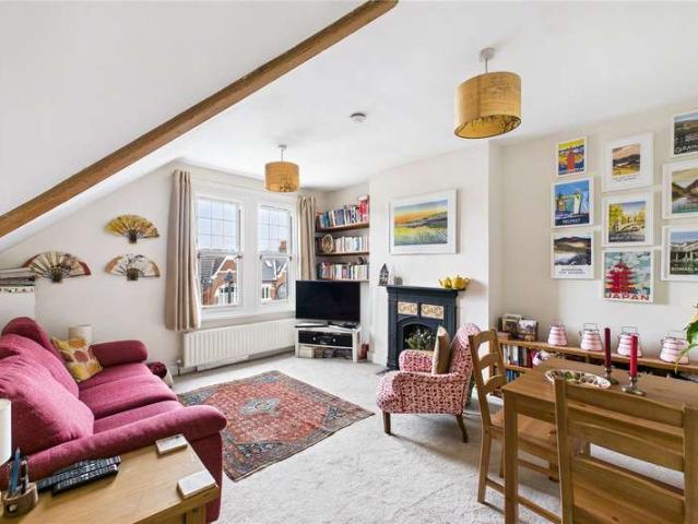 2 Bedroom Flat