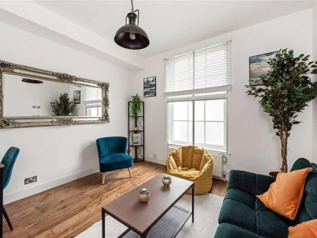 2 Bedroom Flat