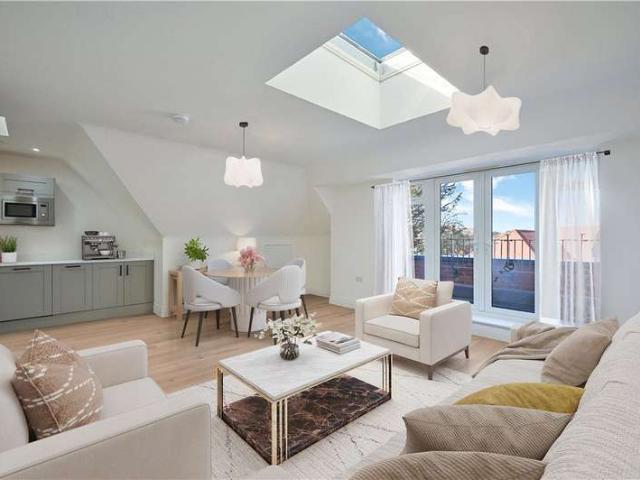 2 Bedroom Flat