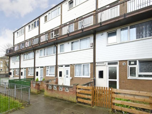 2 bedroom Flat