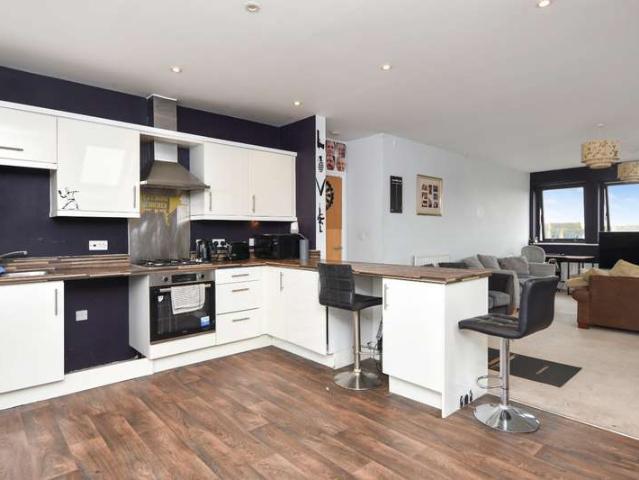 2 Bedroom Flat