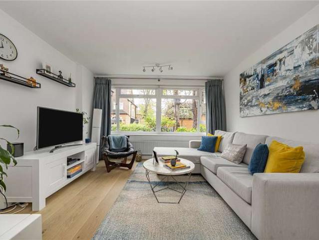 2 Bedroom Flat