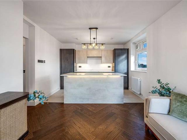 2 Bedroom Flat