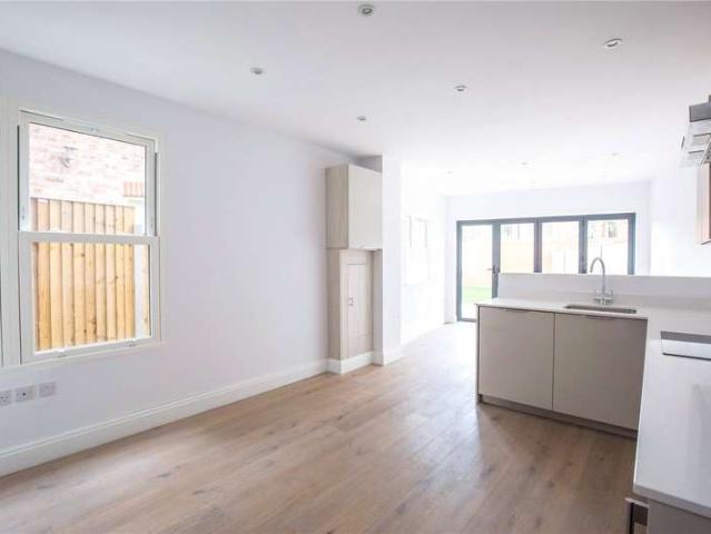 2 Bedroom Flat