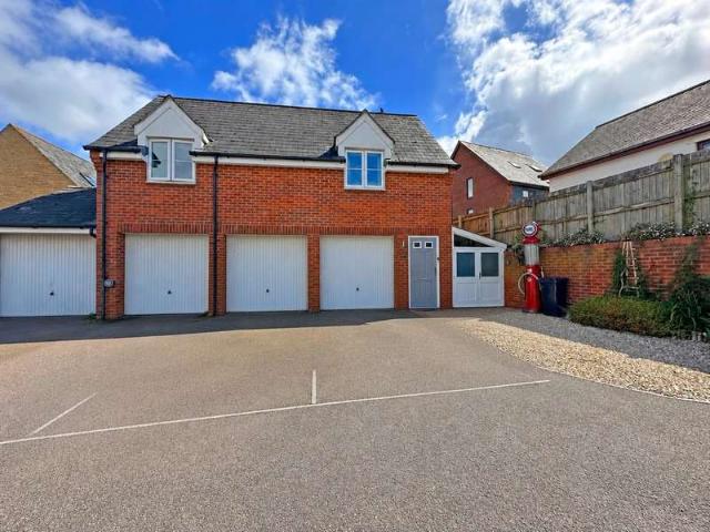 2 Bedroom Flat