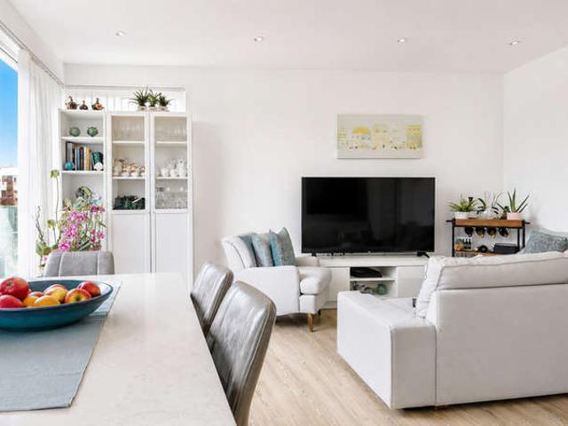 2 Bedroom Flat