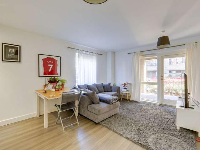2 Bedroom Flat