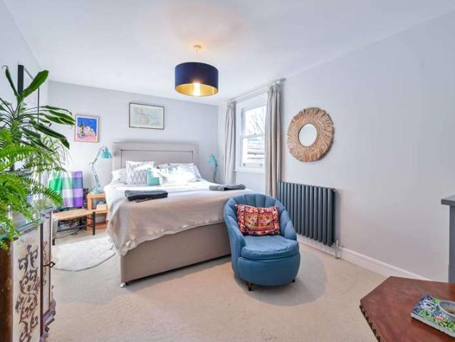 2 Bedroom Flat