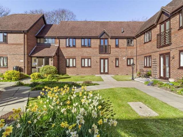 2 Bedroom Flat