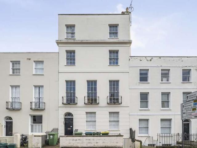 2 Bedroom Flat