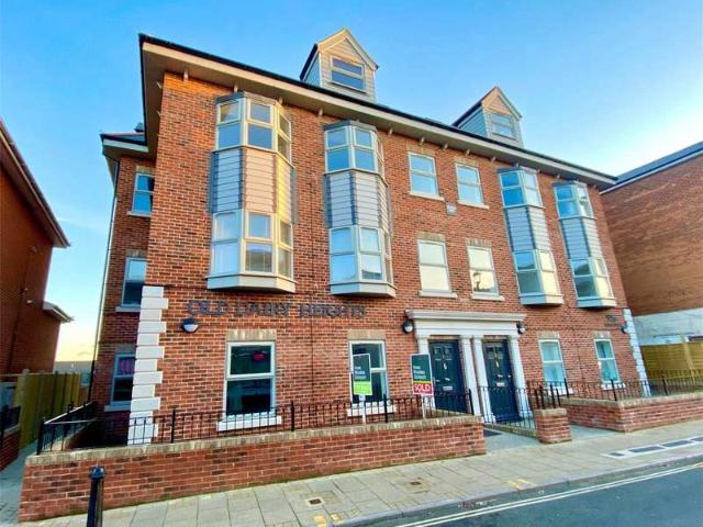 2 Bedroom Flat