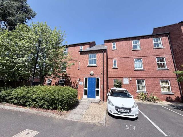 2 Bedroom Flat