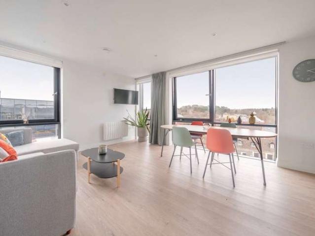 2 Bedroom Flat