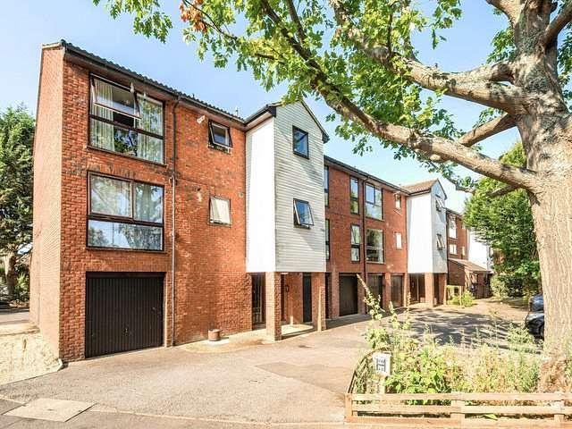 2 Bedroom Flat