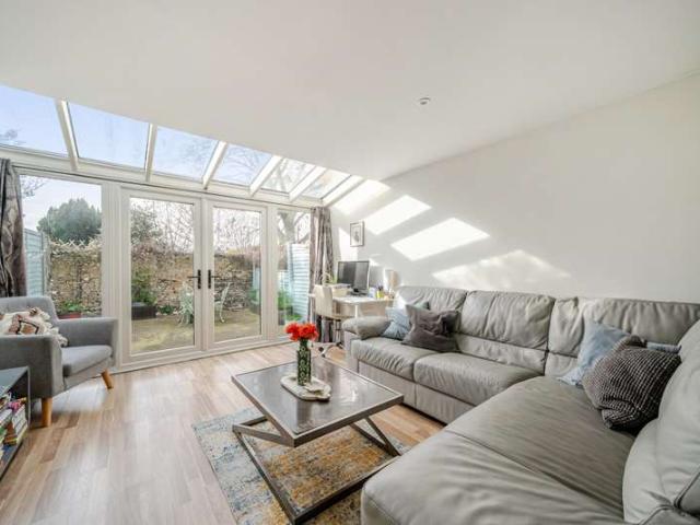 2 Bedroom Flat