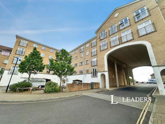 2 Bedroom Flat