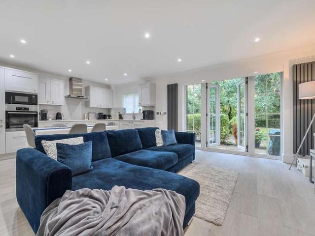 2 Bedroom Flat