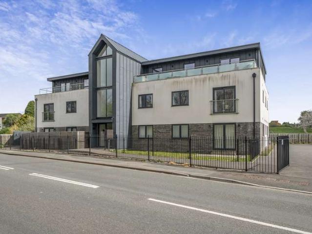 2 Bedroom Flat