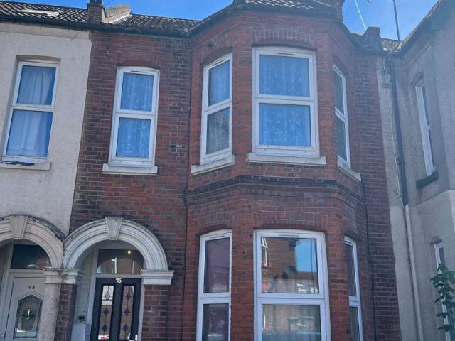 2 Bedroom Flat