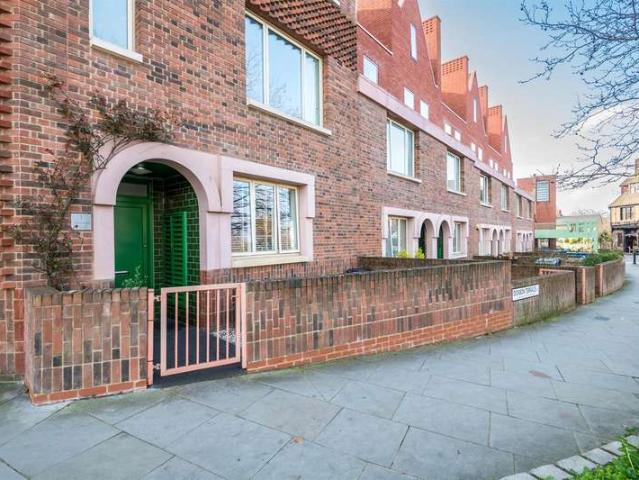 2 Bedroom Flat