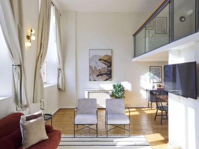 2 Bedroom Flat