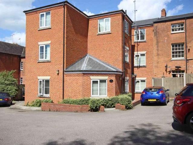 2 Bedroom Flat
