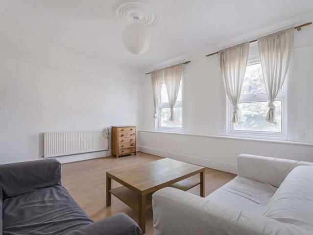 2 Bedroom Flat