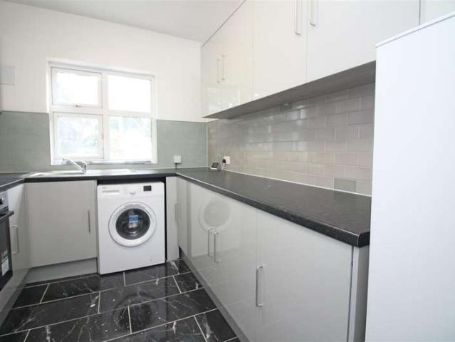 2 Bedroom Flat