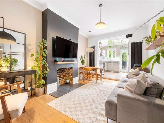2 Bedroom Flat