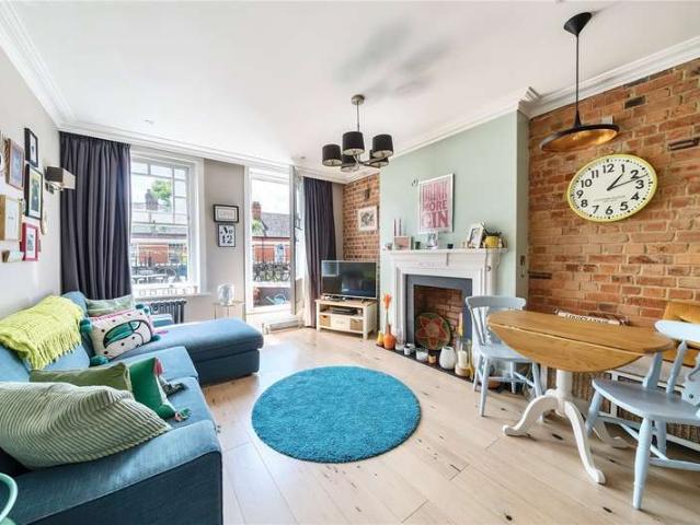 2 Bedroom Flat