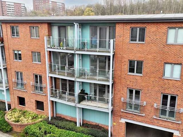 2 Bedroom Flat
