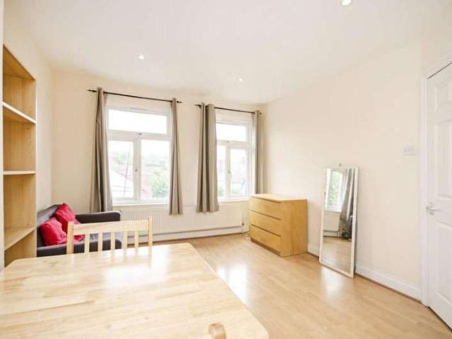 2 Bedroom Flat